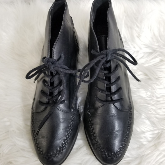 Sporto | Shoes | Sporto Black Leather Lo Profile Hipster Booties 7h ...